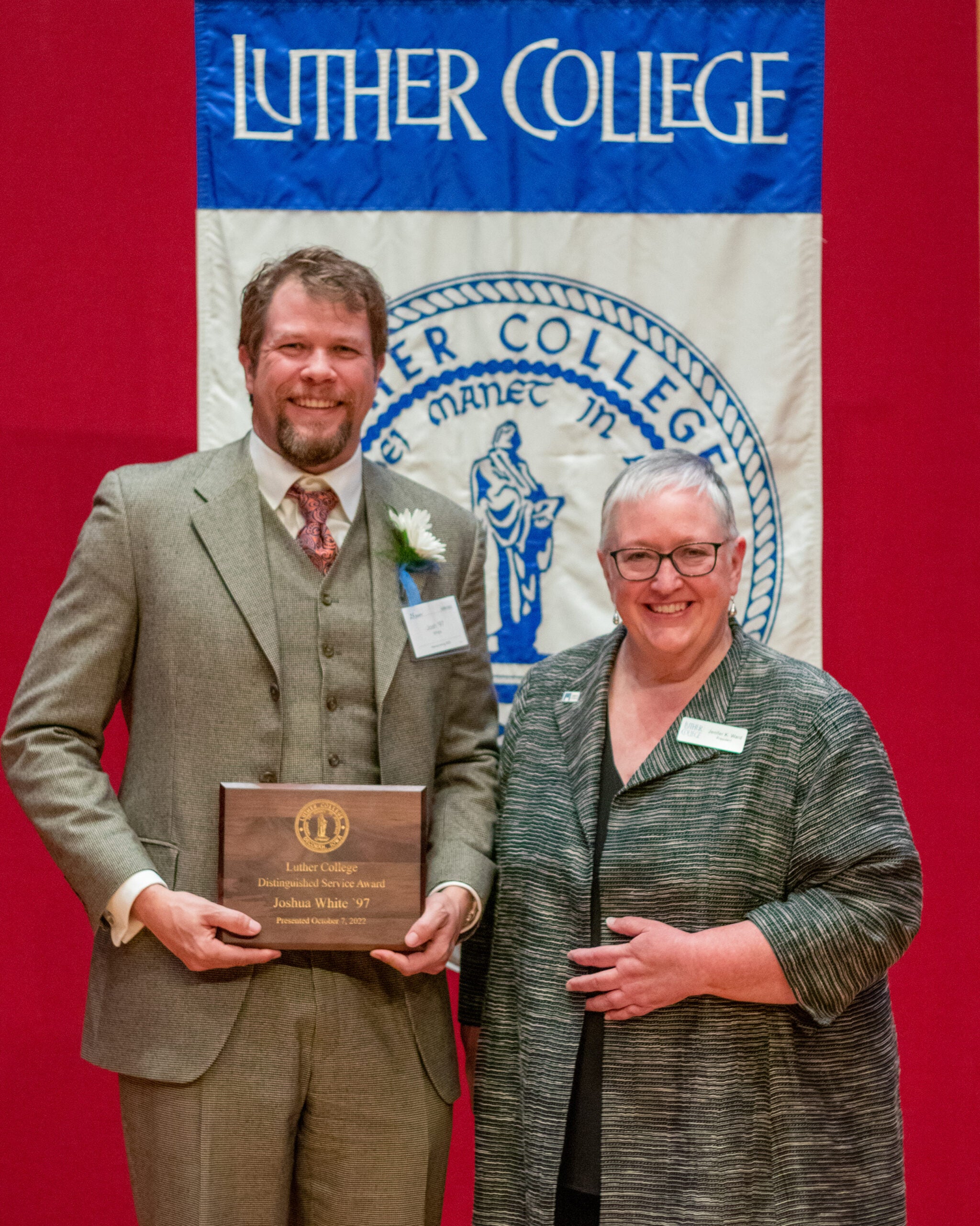 Luther College announces 2022 Distinguished Service Award recipients ... Luther College announces 2022 Distinguished Service Award recipients ...