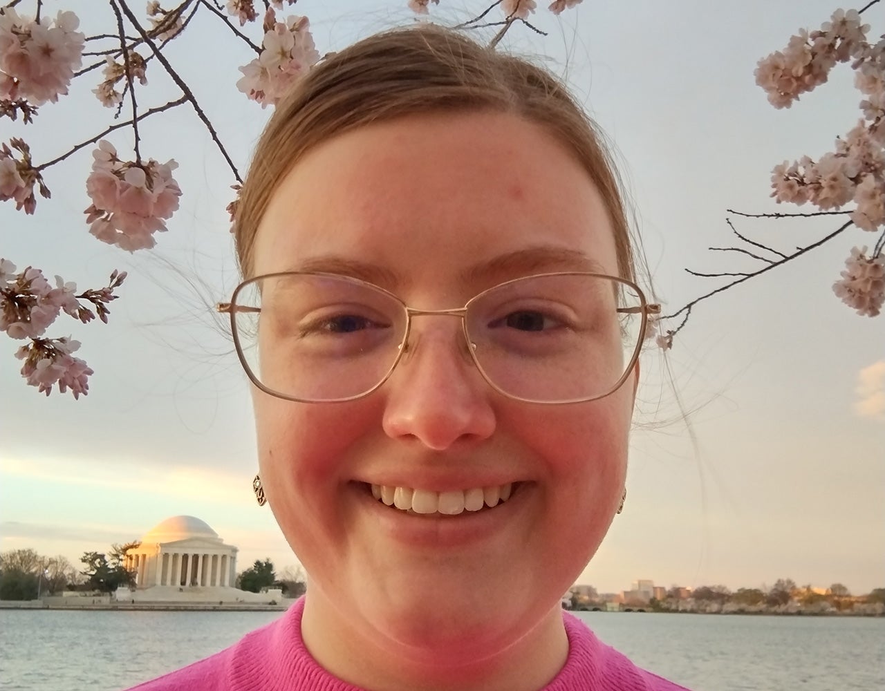 Emily Hursh interns at the U.S. Supreme Court | Luther College