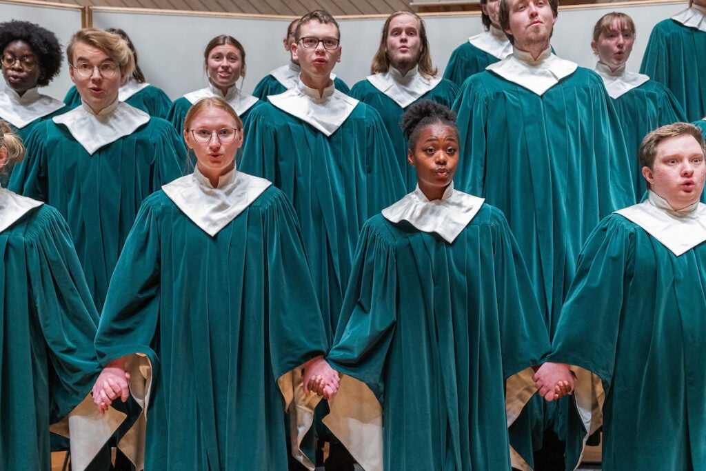Choirs chosen for special performances at Minnesota professional ...